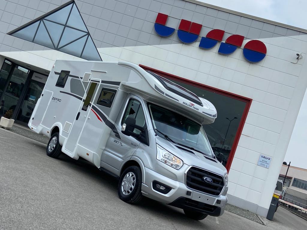 Camper Nuovo Semintegrale Roller Team Zefiro Advance 267 TL 2023 Lusso ...