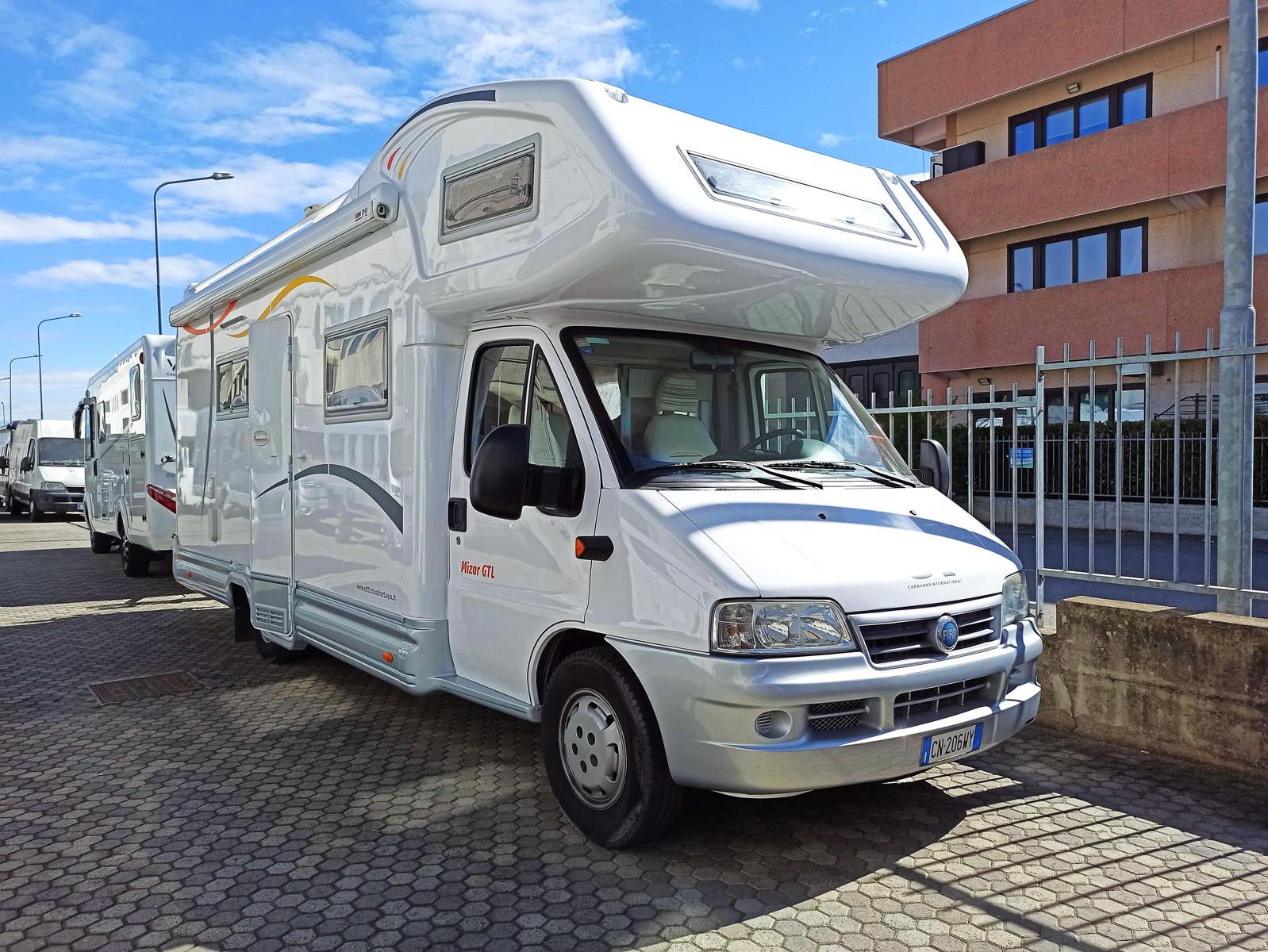 Camper Usato Mansardato C.I. Mizar GTL 2004 VR Camper Druento ...