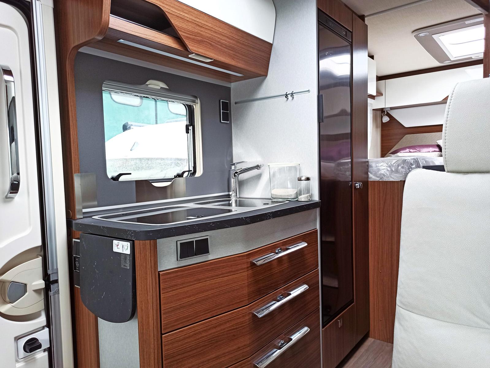 Camper Nuovo Motorhome Hymer BMC-I 580 2024 VR Camper Druento ...