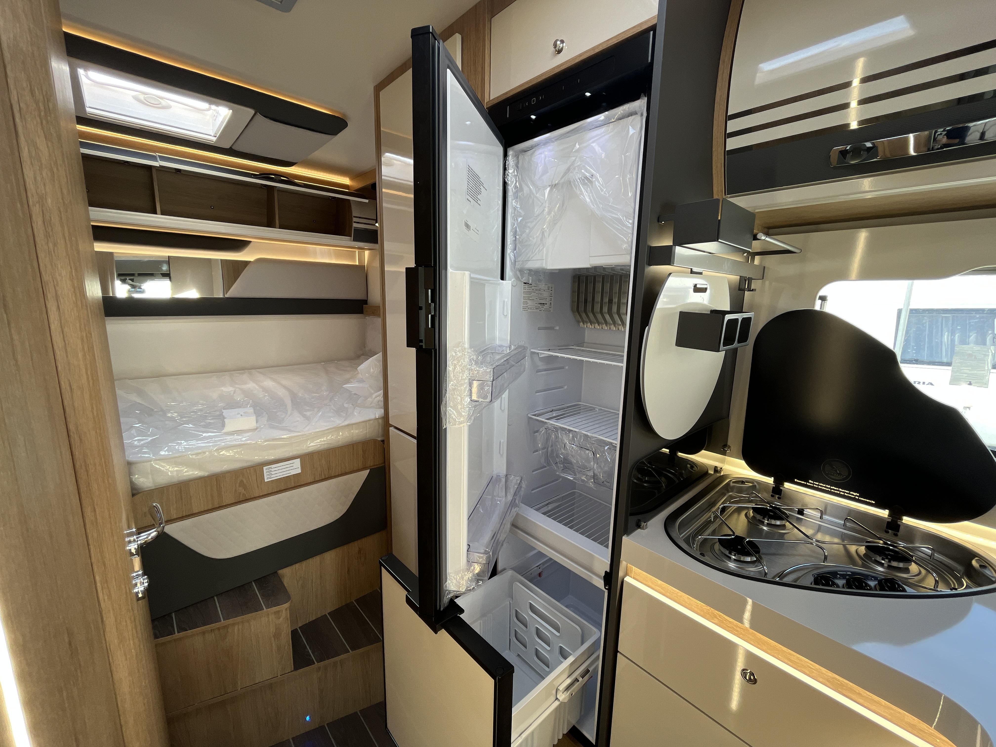Camper Nuovo Semintegrale Roller Team ZEFIRO 295 TL SU ORDINAZIONE 2024 ...