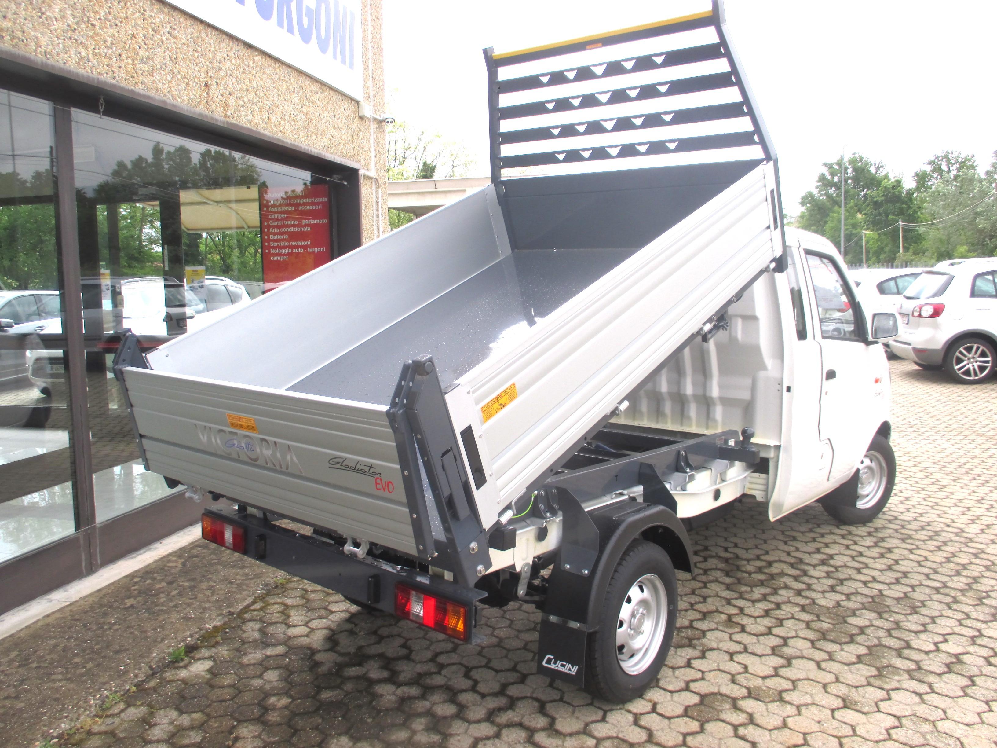 Camper Nuovo GIOTTI VICTORIA GLADIATOR EVO RIBALTABILE TRILATERALE ...