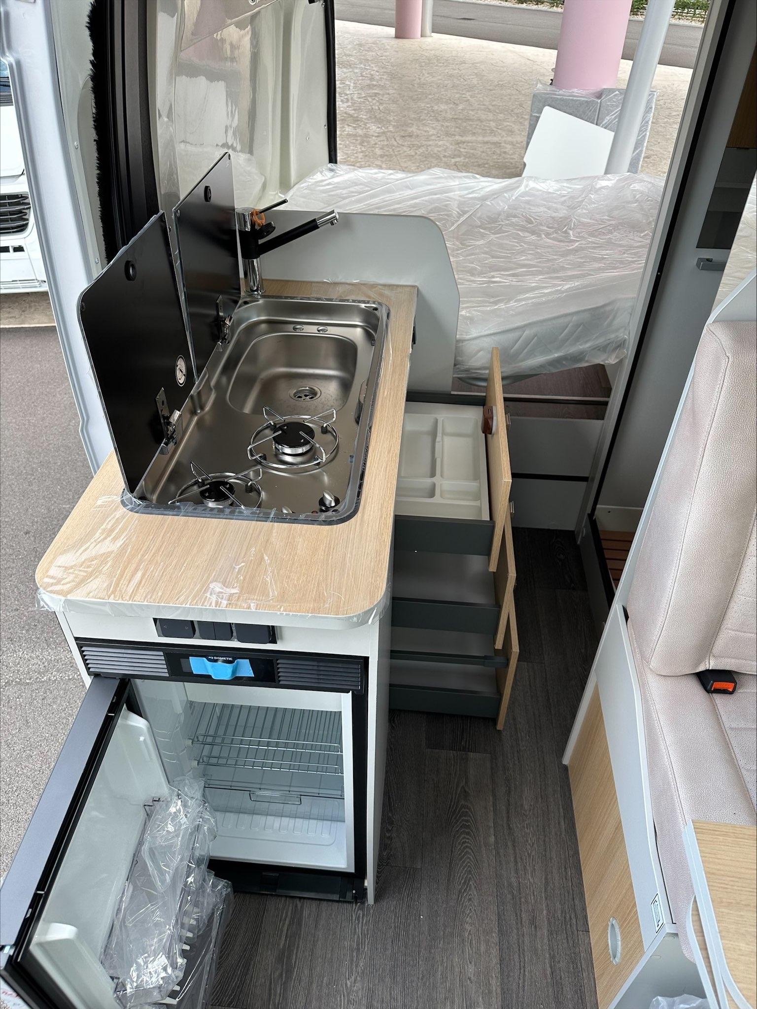 Camper Nuovo Van, furgonato Font Vendome HORIZON 107 Guglielmi ...