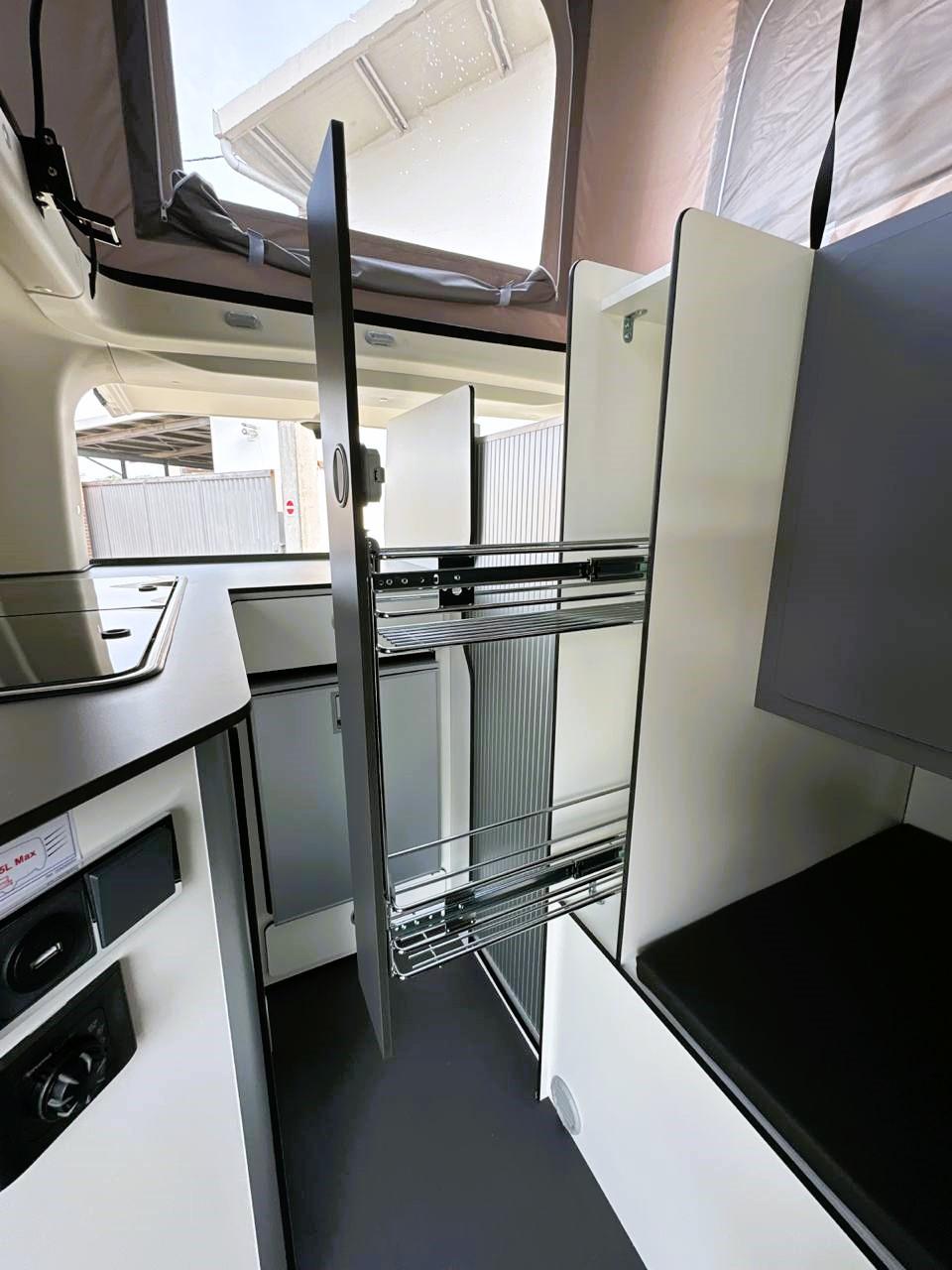 Camper Nuovo Van, furgonato Karmann Mobil Duncan 545 Cavour Camper ...