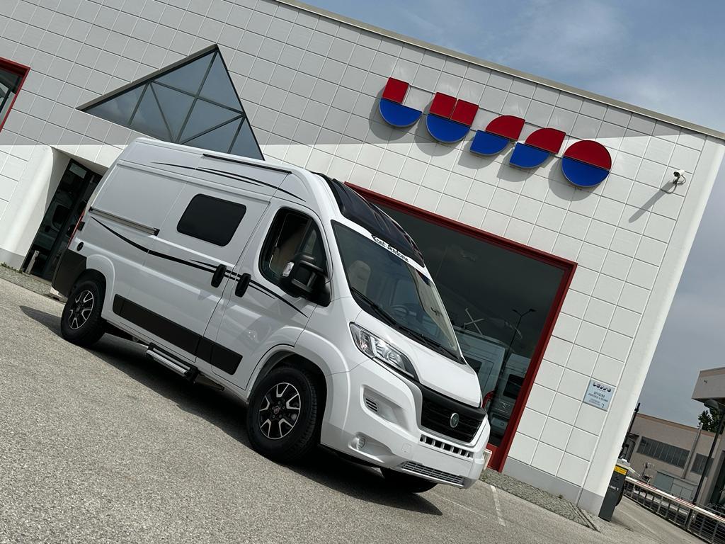 Camper Autocaravan Motorhome Caravan Nuovi - Lusso Caravan