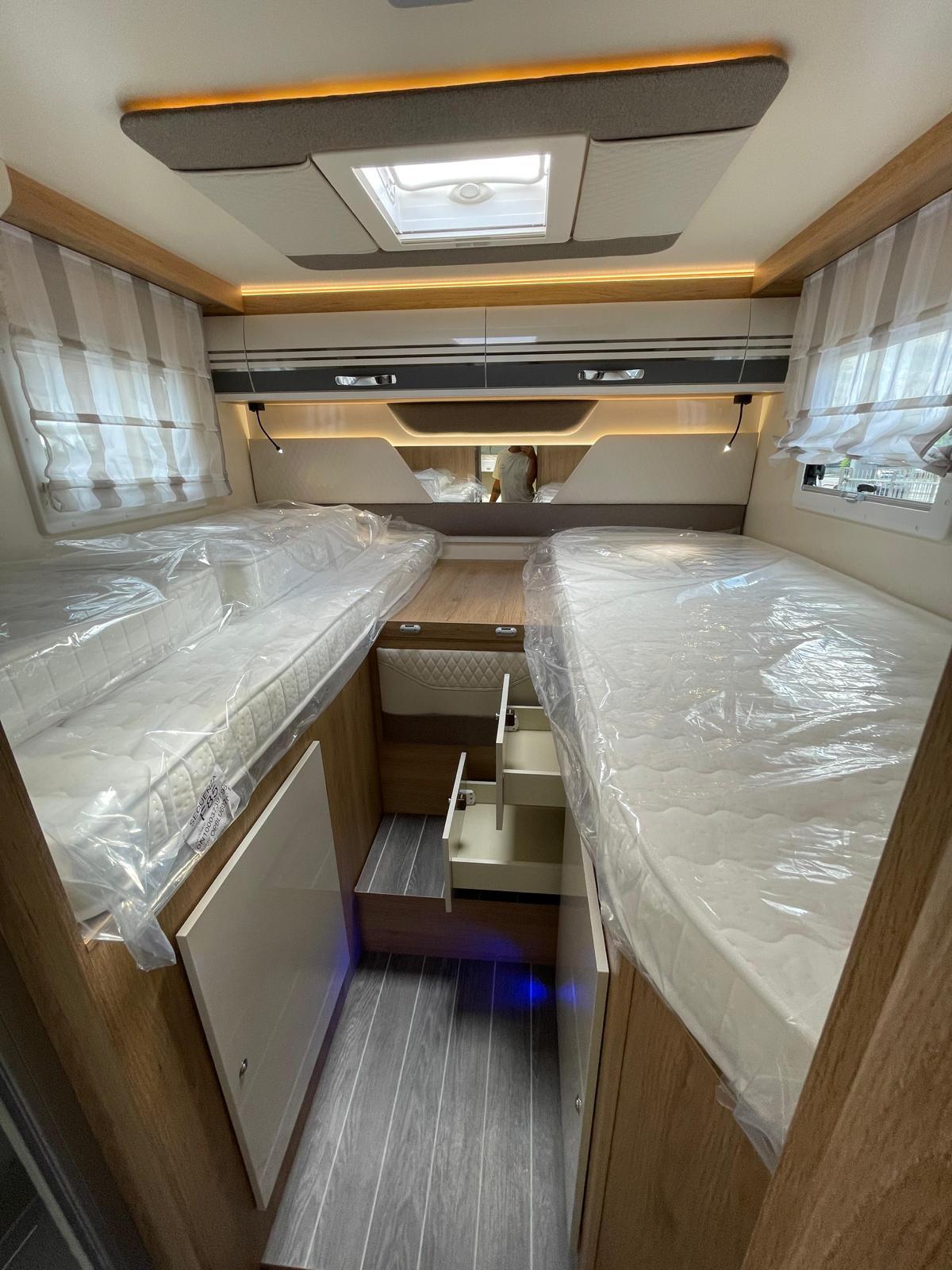 Camper Nuovo Motorhome Roller Team Zefiro 287 Integral 2024 Lusso ...