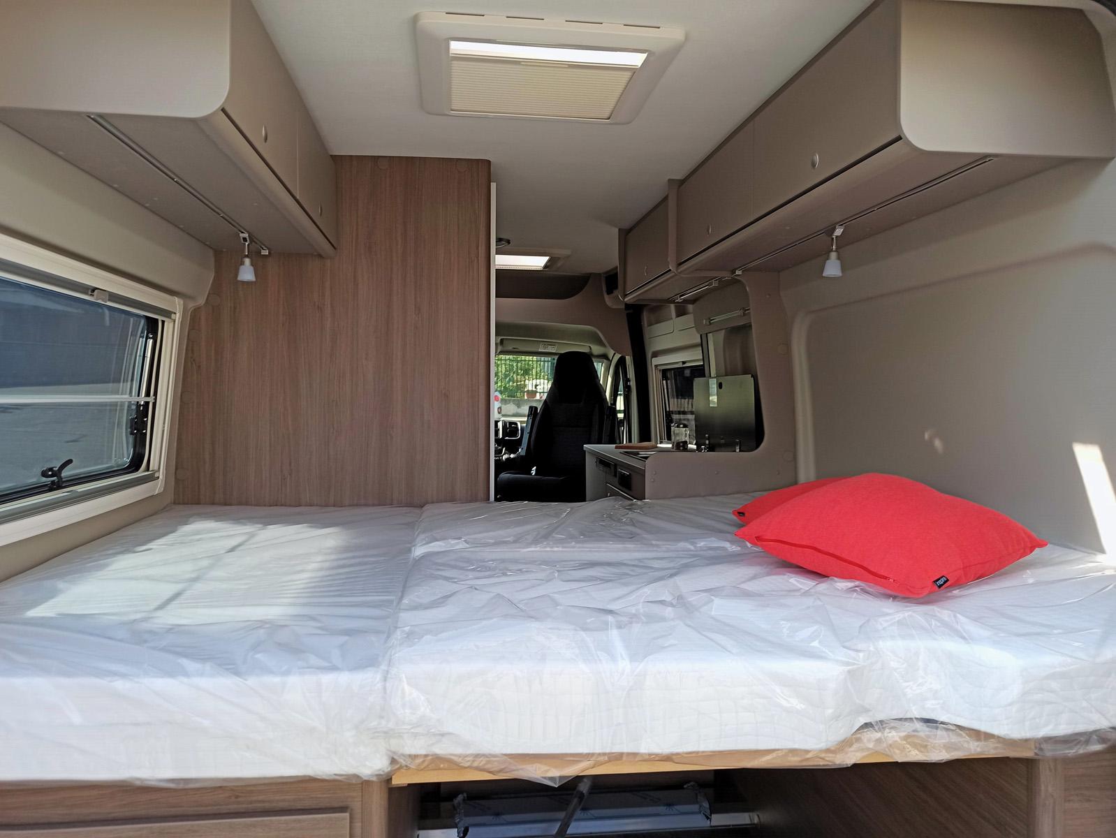 Camper Nuovo Van, furgonato Carado CV 600 PRO 2024 VR Camper Druento ...