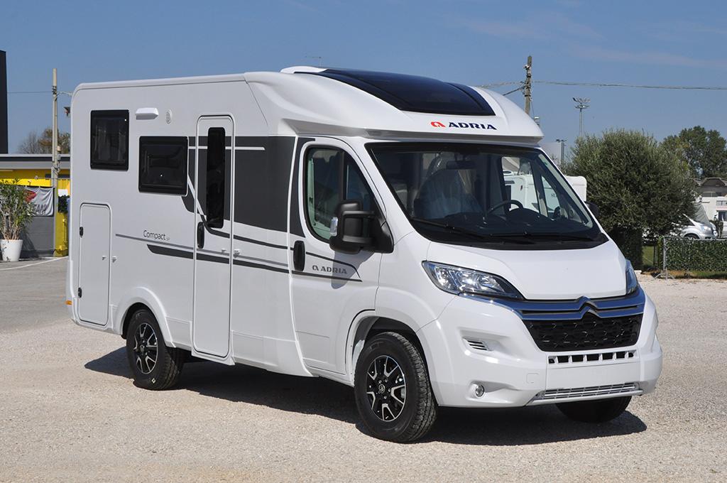 Camper Nuovo Semintegrale Adria Compact SP Linea 80 Campalto | CamperOnLine