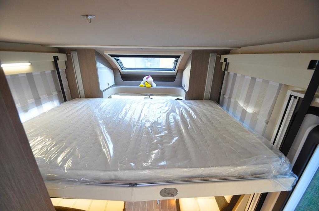 Camper Nuovo Semintegrale Roller Team Granduca 298 TL Linea 80 Campalto | CamperOnLine