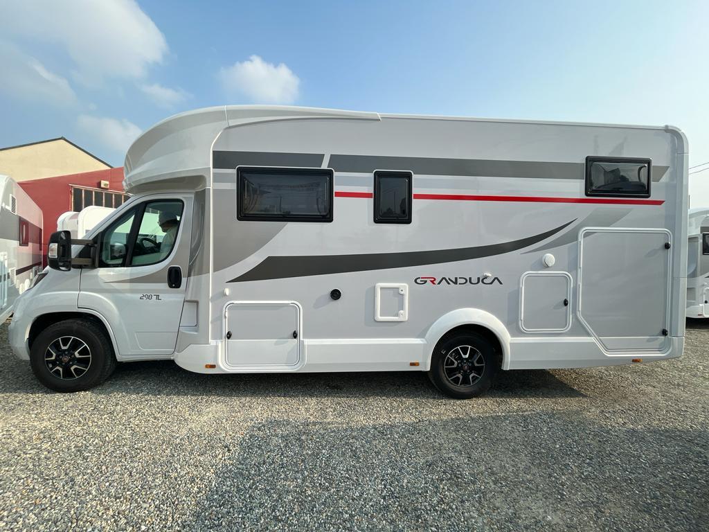 Camper Nuovo Semintegrale Roller Team GRANDUCA 298 TL 2024 Camping ...