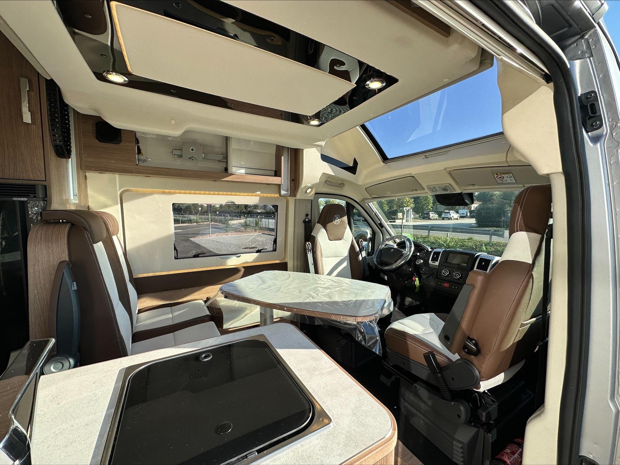 Camper Nuovo Semintegrale Dreamer CAMPER VAN XL Guglielmi Autocaravan ...
