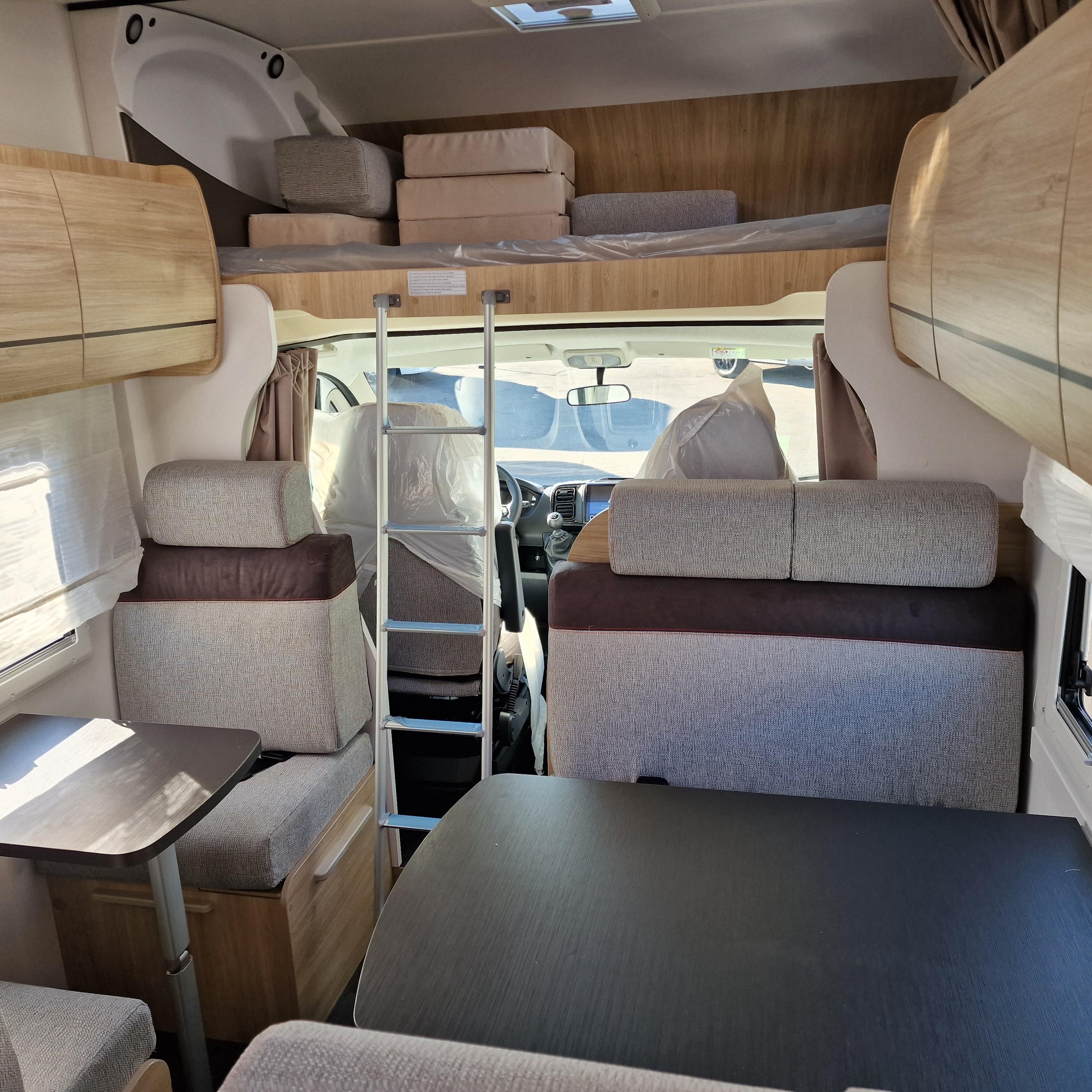 Camper Nuovo Mansardato Challenger C256 2023 Monzacamper Monza ...