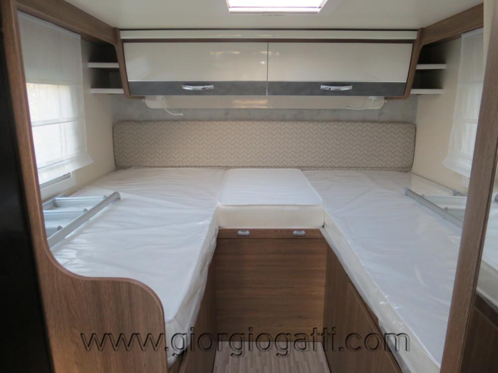 Camper Nuovo Semintegrale Elnagh BARON 565 SEMINTEGRALE CON GARAGE Gatti Giorgio San Giuliano ...