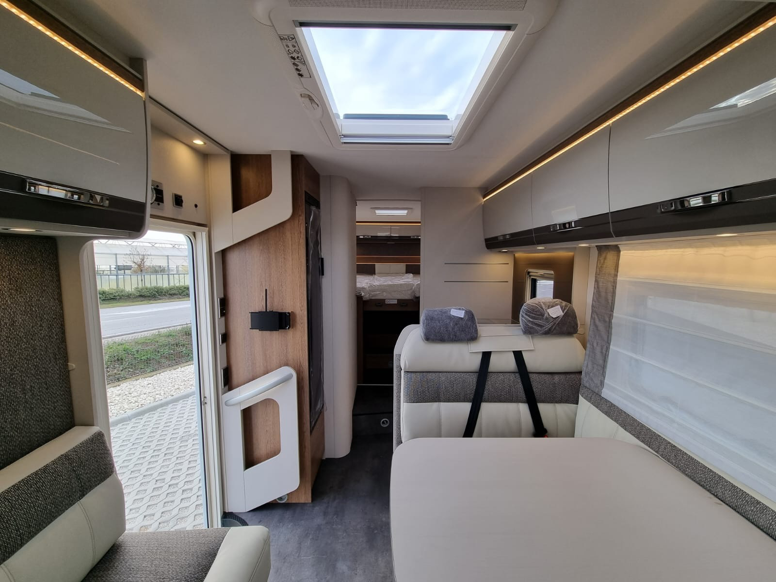 Camper Nuovo Motorhome Dethleffs TREND I 7057 EB Guglielmi Autocaravan ...