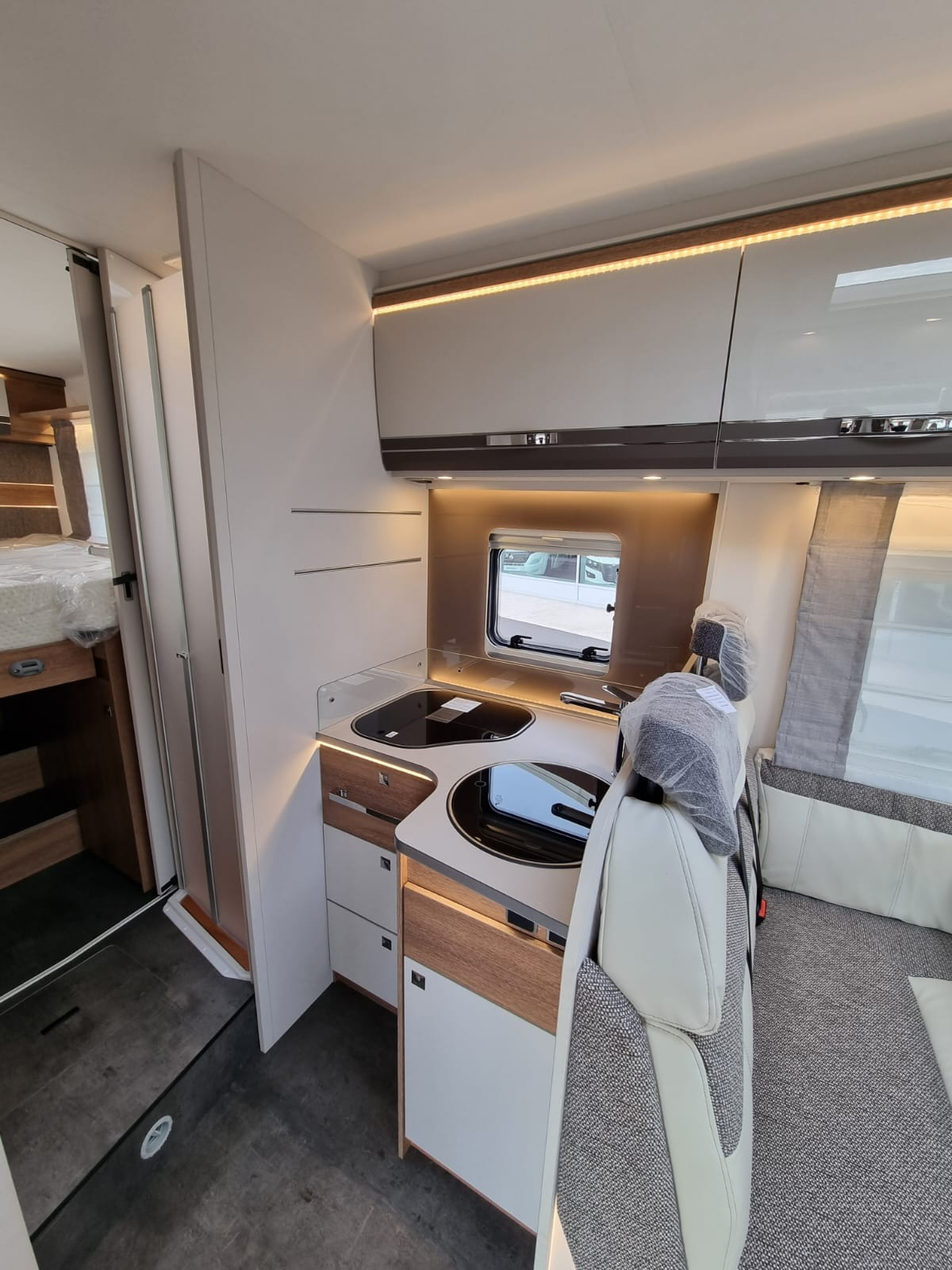 Camper Nuovo Motorhome Dethleffs TREND I 7057 EB Guglielmi Autocaravan ...