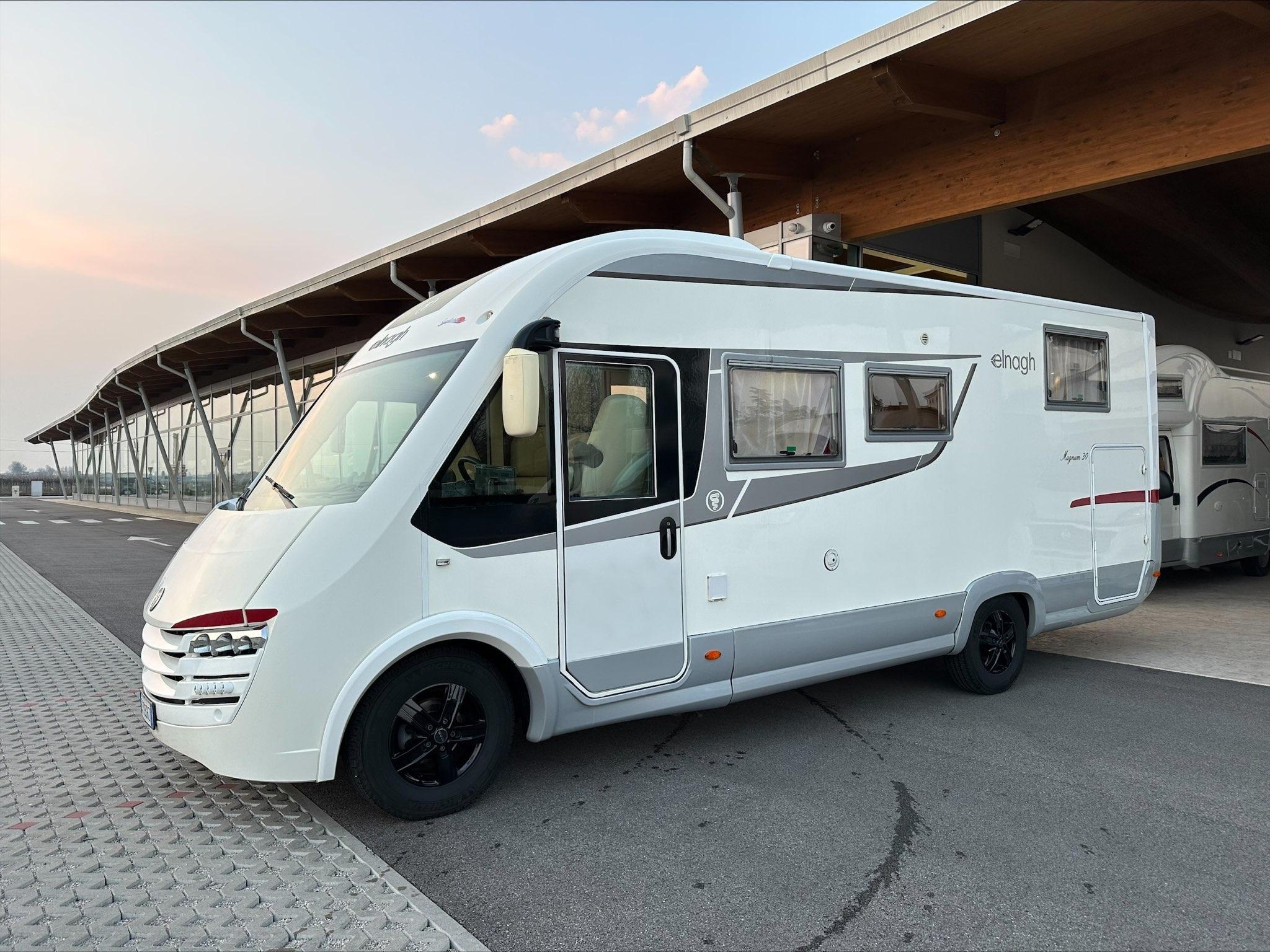 Camper Usato Motorhome Elnagh MAGNUM 30 2011 Guglielmi Autocaravan ...