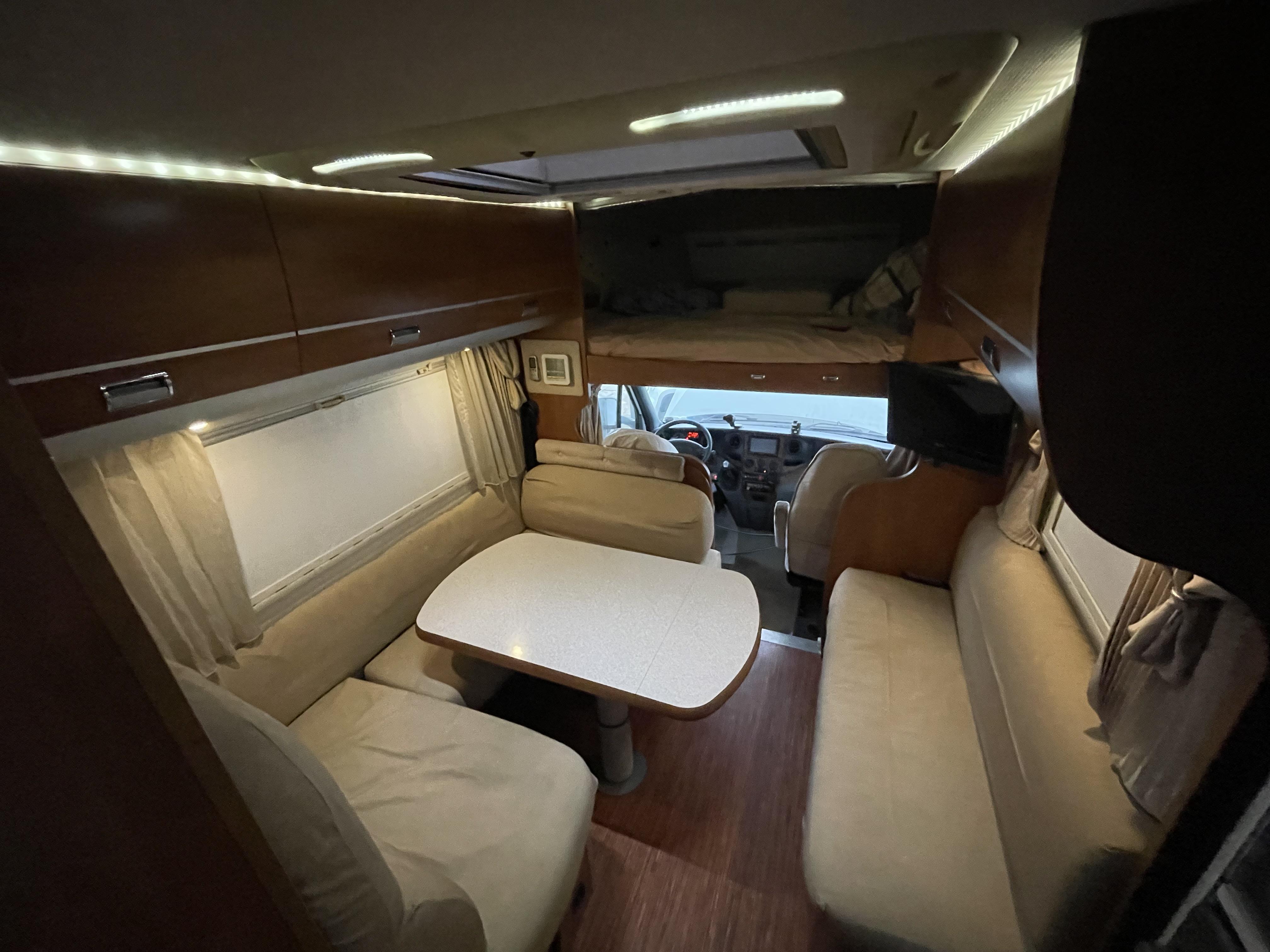 Camper Usato Mansardato Laika kreos 3003 2009 | CamperOnLine