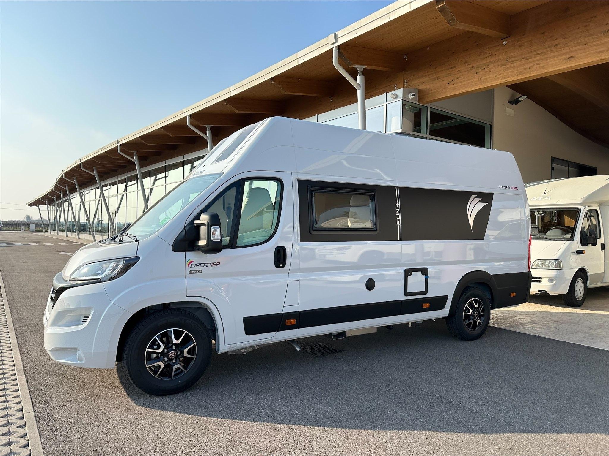 Camper Nuovo Van, furgonato Dreamer CAMPER FIVE Guglielmi Autocaravan ...