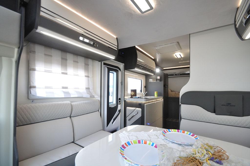 Camper Nuovo Semintegrale Roller Team Kronos Advance 298 TL CAMBIO AUTOMATICO Linea 80 Campalto ...