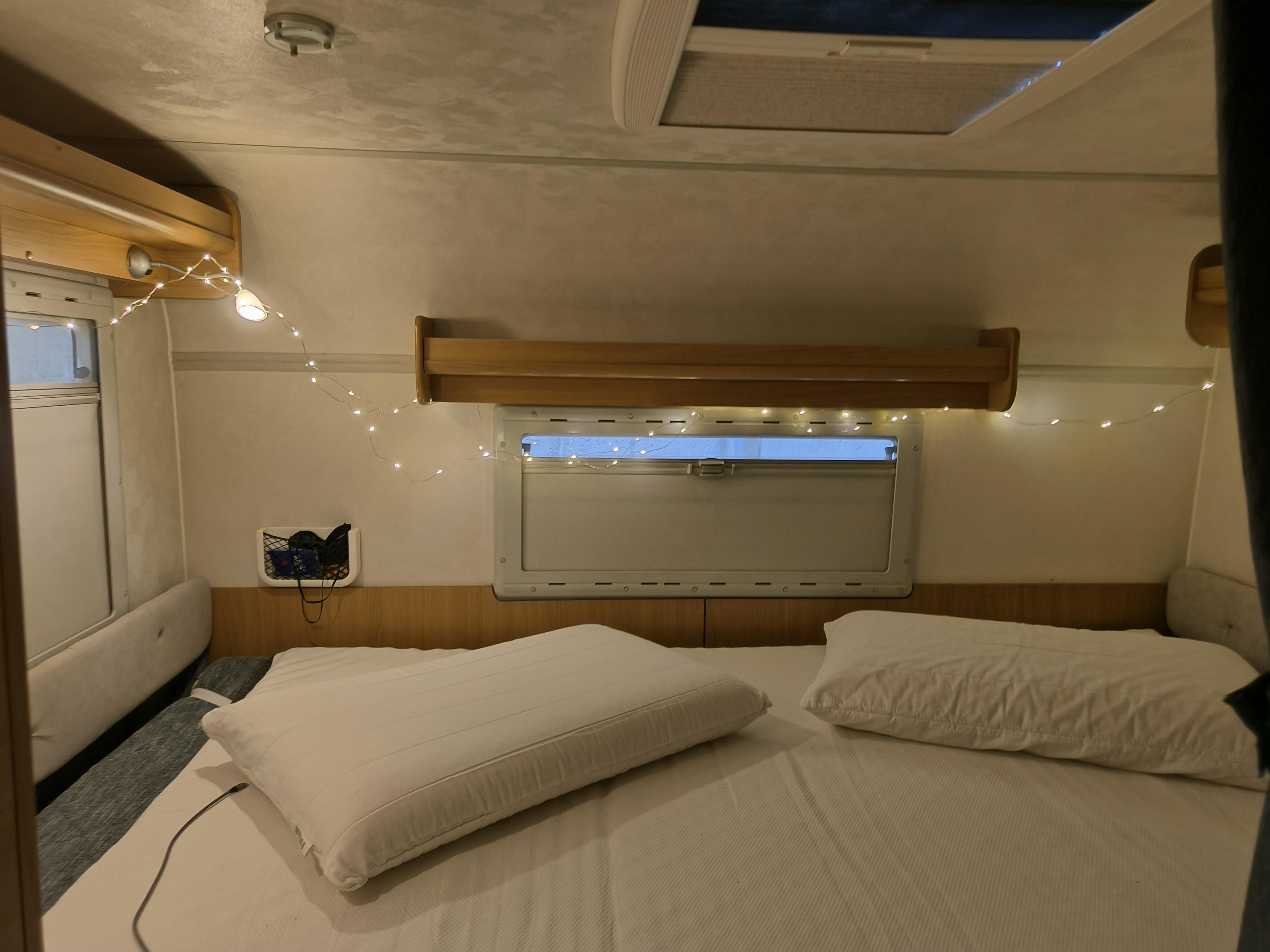 Camper Usato Mansardato Mobilvetta Huari 1101 patente C - C1 2006 ...