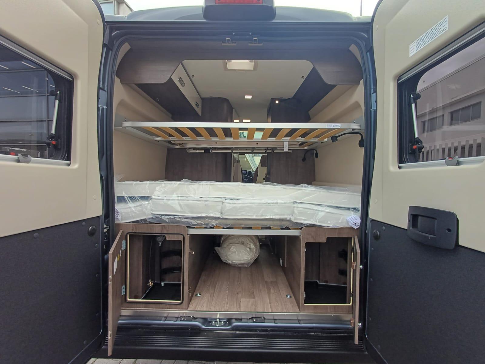 Camper Nuovo Van, furgonato Benimar benivan 120 plus 2024 Auto Village ...