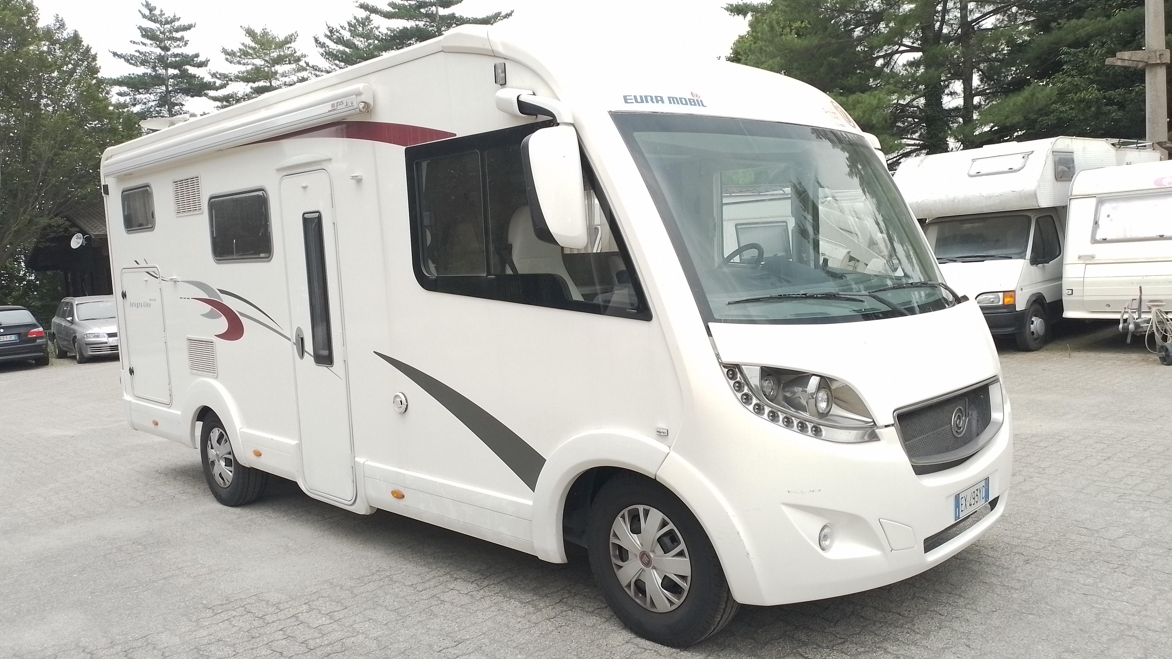 Camper Usato Motorhome Eura Mobil Integra Line 690 HD 2015 ...