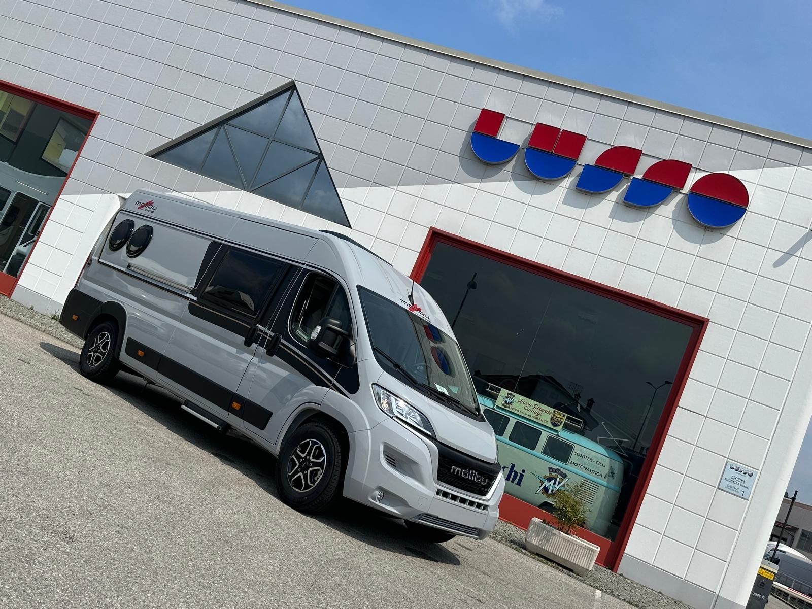 Camper Nuovo Van, furgonato Malibu Camper Vans Van 640 LE 2024 Lusso ...