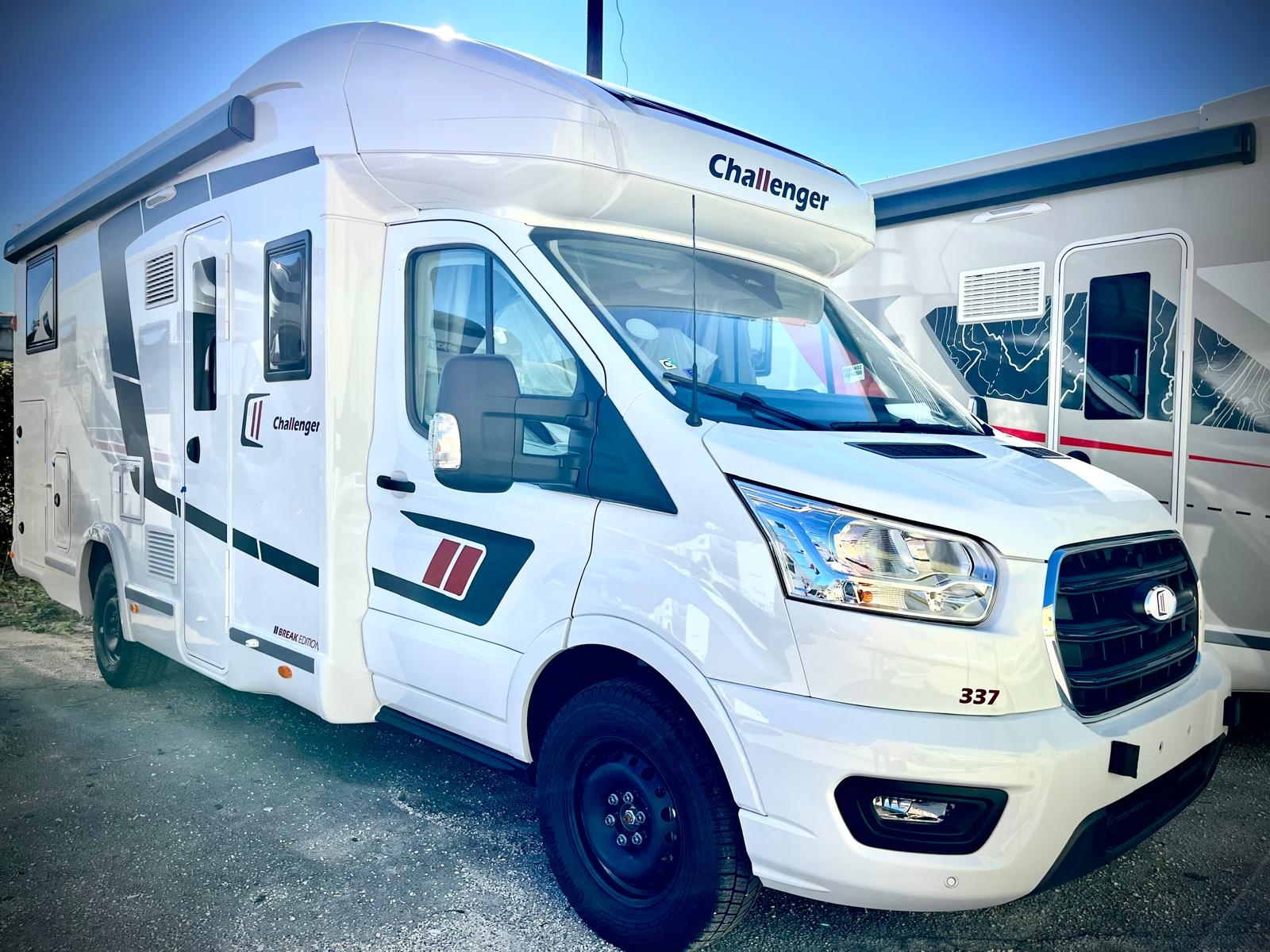 Camper Nuovo Semintegrale Challenger 337 Break Edition NUOVO ARRIVO 2025 Ippocamper srl Vazia ...