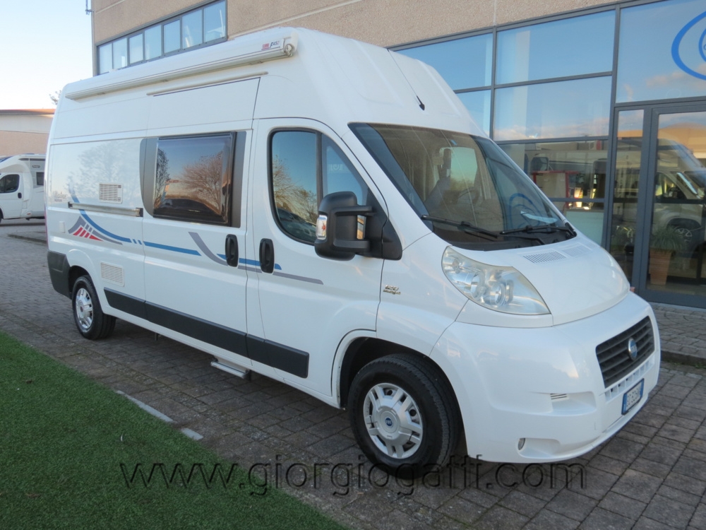 Camper Usato Van, furgonato Adria MAXIVAN TETTO ALTO H3 E LETTO ...