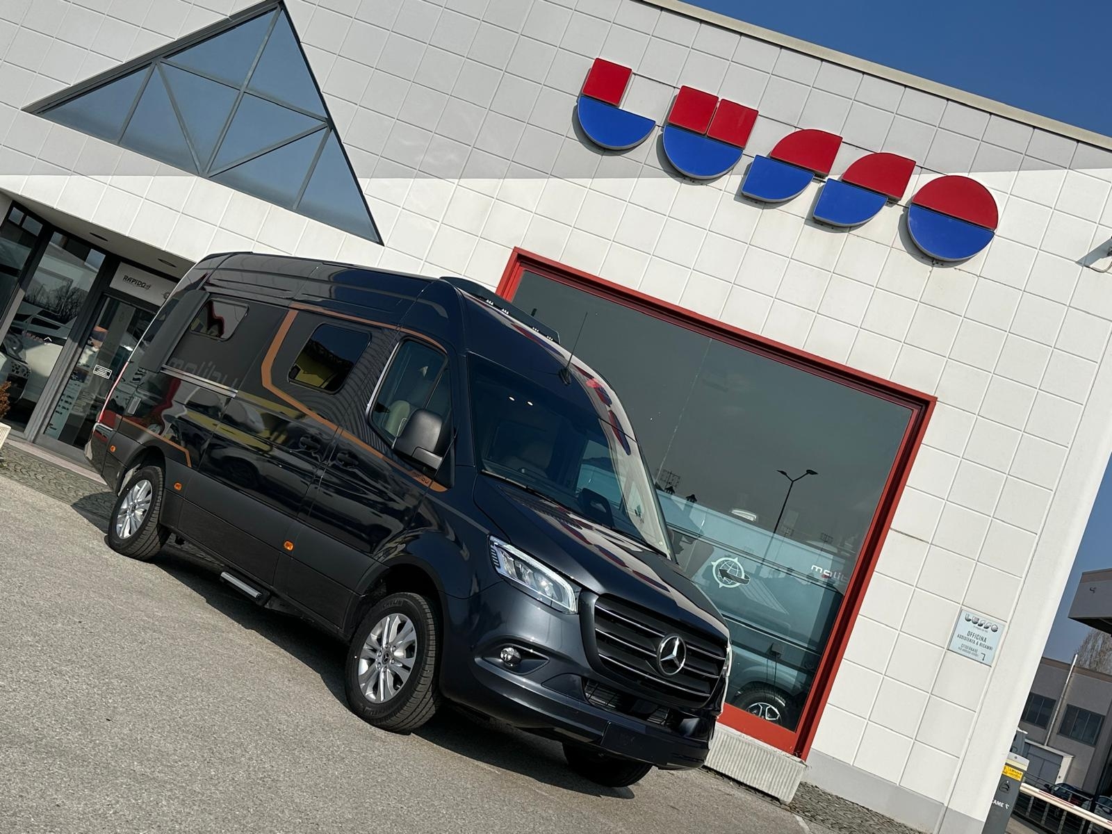 Camper Nuovo Van, furgonato Malibu Camper Vans Genius 2025 Lusso ...