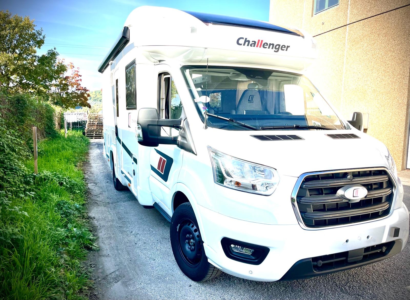 Camper Nuovo Semintegrale Challenger Semintegrale Challenger 260 Break ...