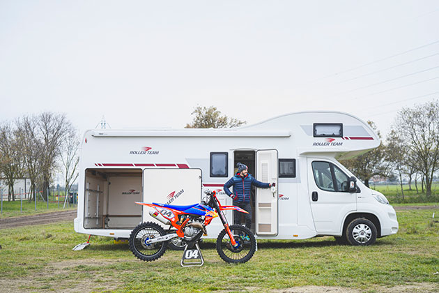 Andrea Dovizioso a bordo del Kronos 290 M | CamperOnLine