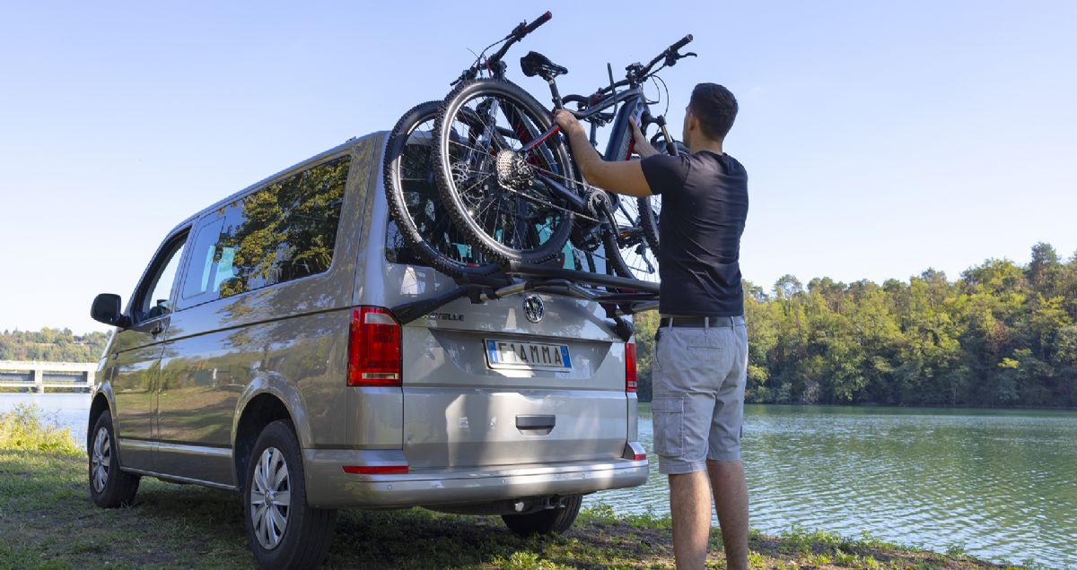 Fiamma: portabici Carry-Bike dedicati ai minivan Volkswagen | CamperOnLine